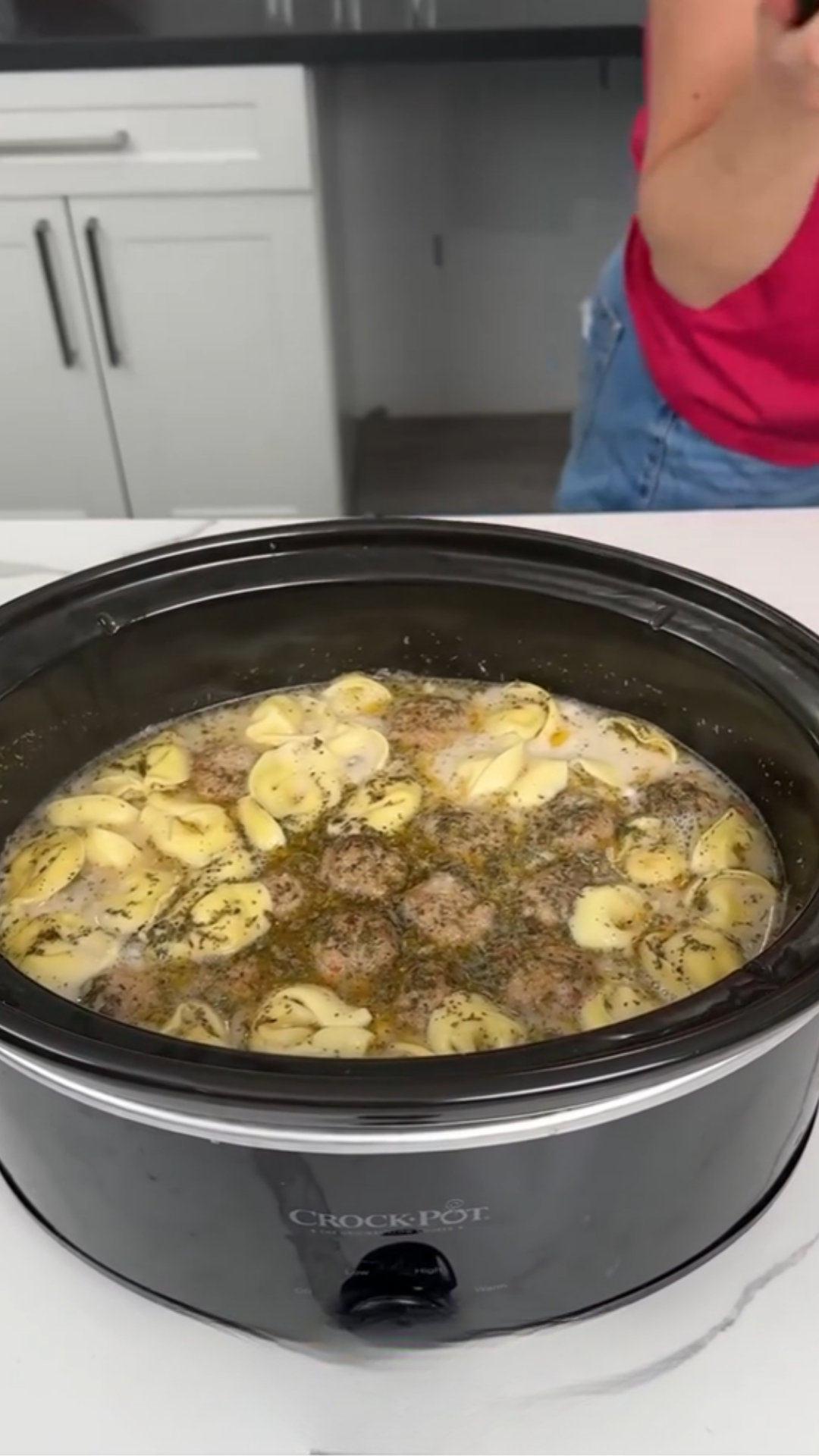 Creamy Meatball Tortellini Soup – The Cozy Dinner Everyone Will Beg For!