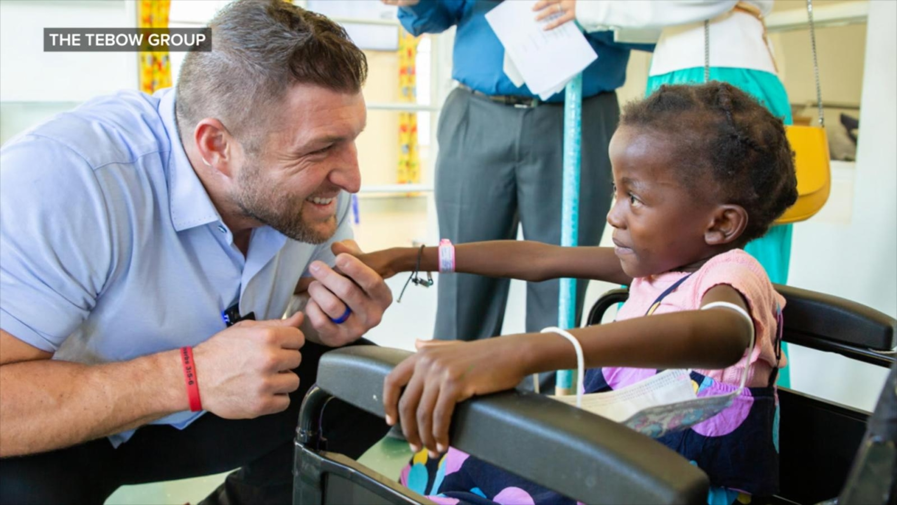 Tim Tebow discusses his new book, 'Look Again'