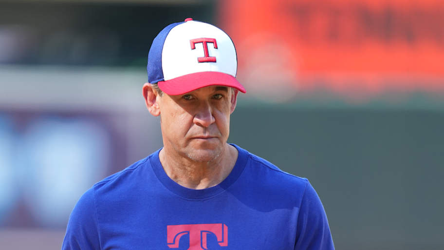 AL West rival's strange experiment with former Mariners slugger didn't ...