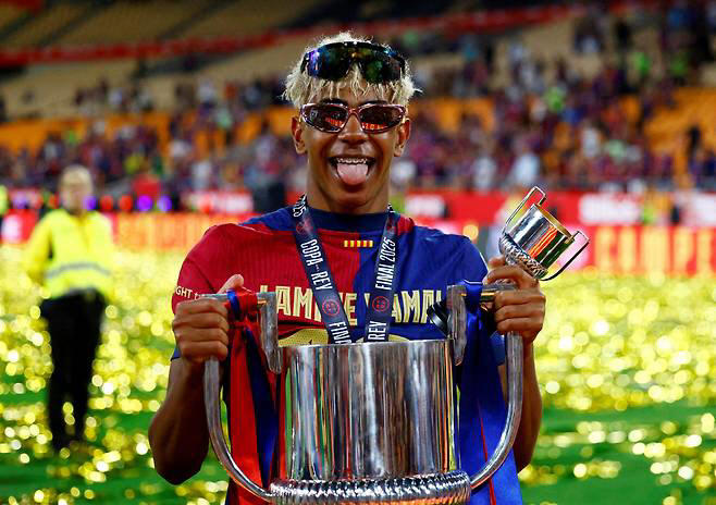 The best star selected by players around the world is Yamal, 18, FIFPRO World's Best 11 Youngest ...