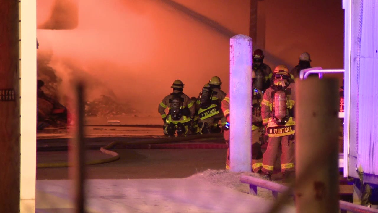 Large fire breaks out at Tampa recycling facility, no injuries: TFR