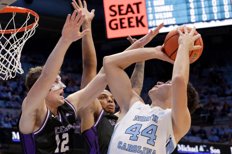 Luka Bogavac scores 10 points in impressive debut for No. 25 North ...