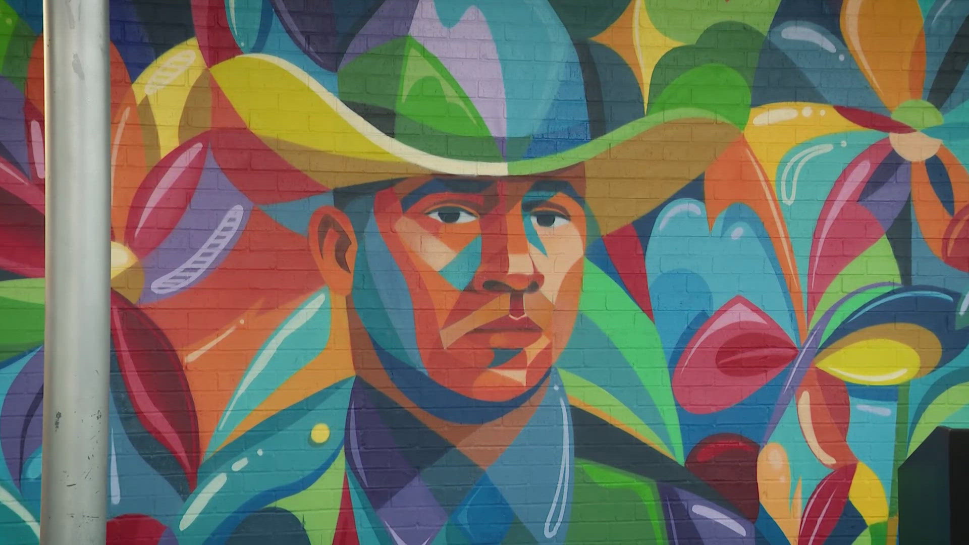 New mural honors fallen Harris County deputy killed confronting ...