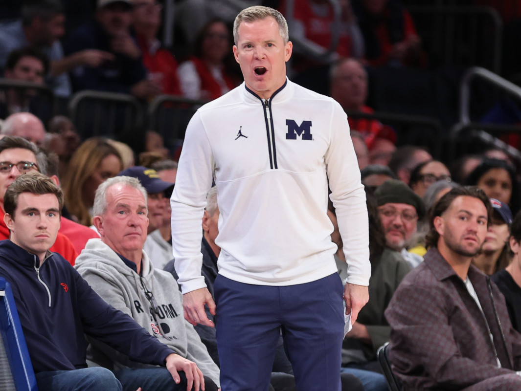 Michigan Basketball Sets Program's First Half Scoring Record vs ...