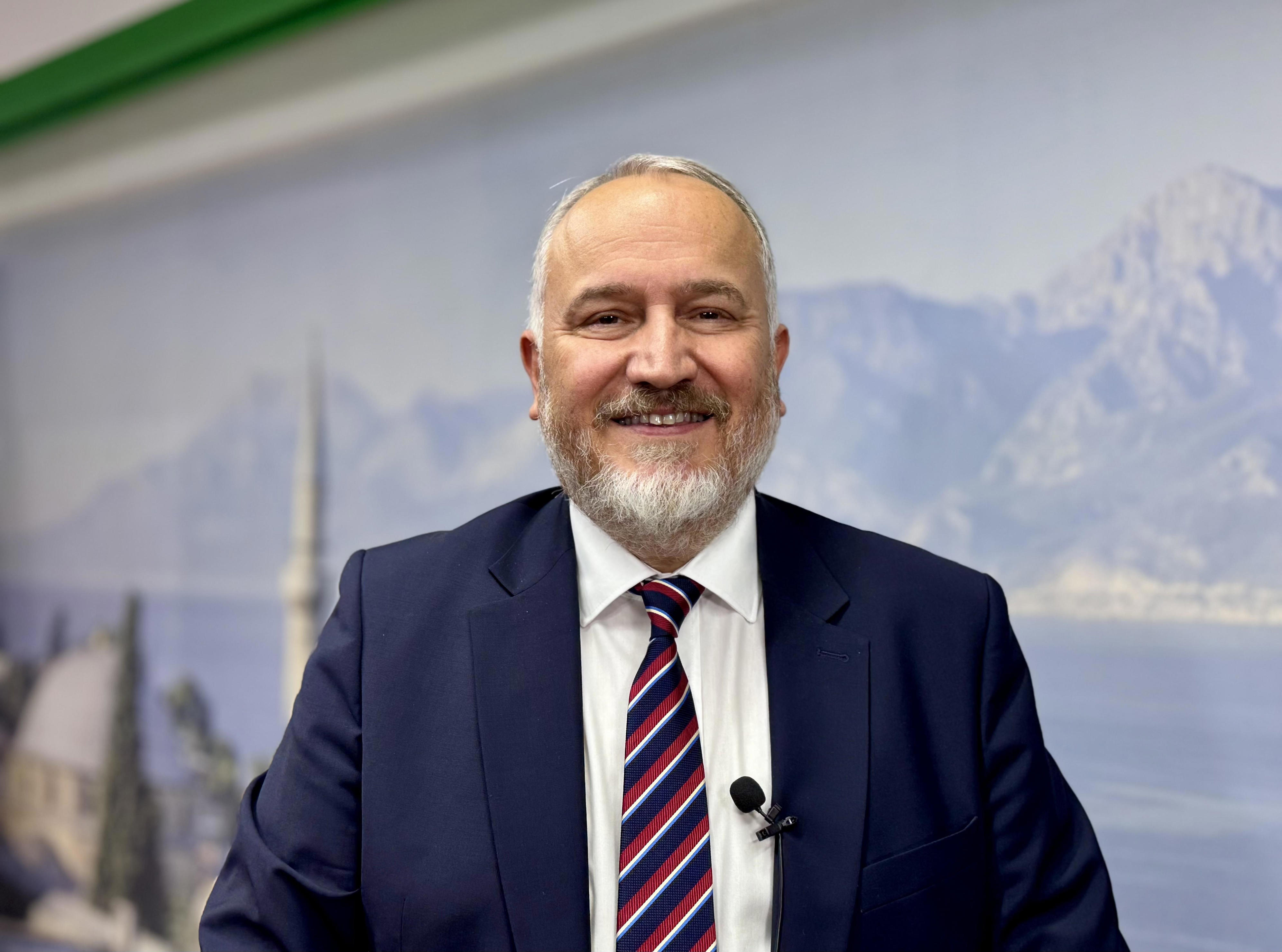 Salim Uzun AKTOB Başkanı Kavaloğlu: “İngiliz pazarını Antalya büyüttü