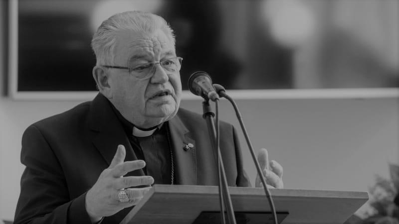 Zemřel kardinál Dominik Duka, po říjnové akutní operaci se již nezotavil
