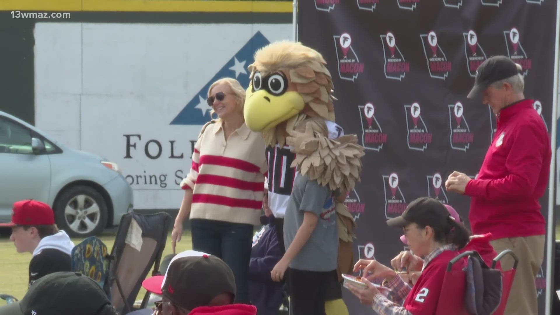 Atlanta Falcons fans 'Rise Up' at Luther Williams Field for watch party