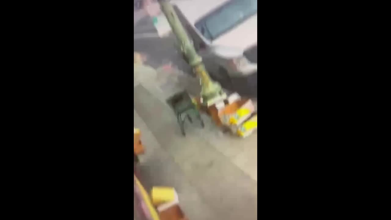 Brave housewife uses cardboard box to fight off attacker in California