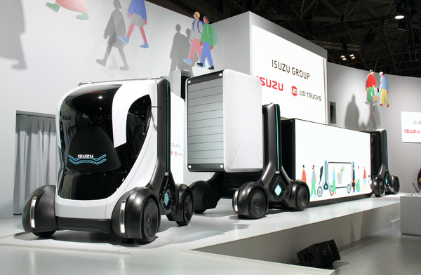 いすゞとUDが発表した未来のトラック「VCCC」は本気で未来的