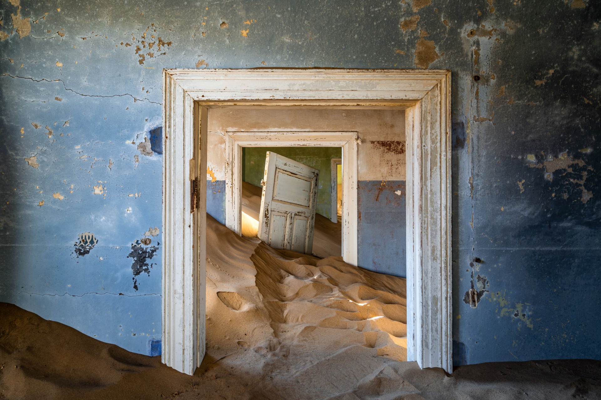How ghost towns are created
