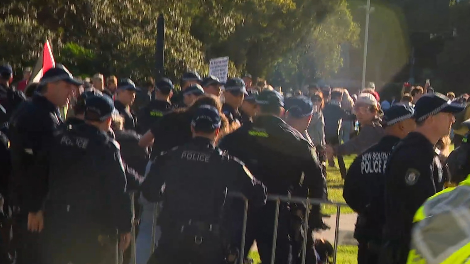 Arms expo protests expected to continue after 12 charged in Sydney