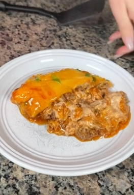 Easy and Delicious Crockpot Taco Lasagna You’ll Love