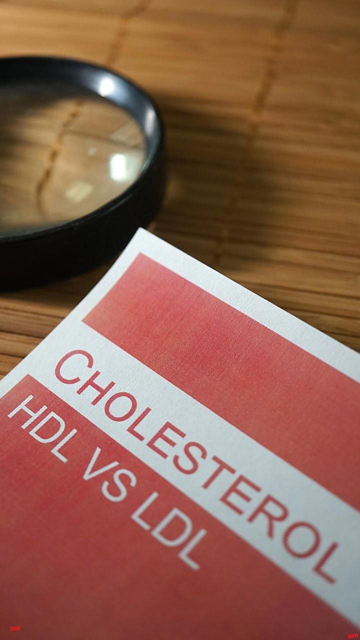 High Cholesterol Signs: कोलेस्टेरॉल वाढलंय हे शरीर आधीच सांगतं; फक्त ही ...