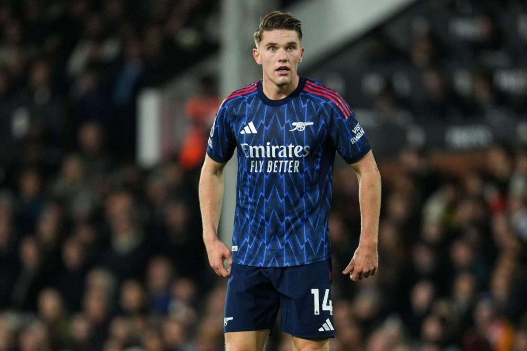 Gary Neville latasi suorat sanat Viktor Gyökeresistä