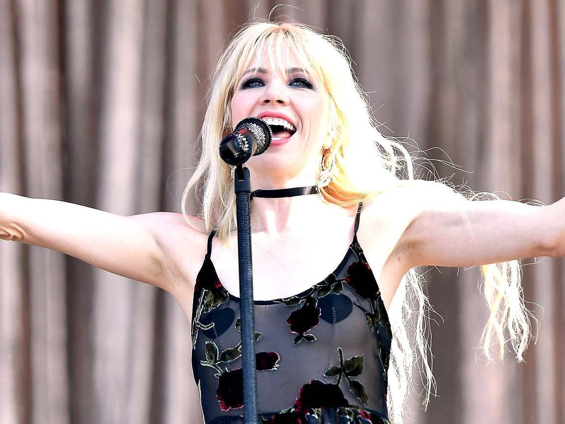 Baby Joy: Carly Rae Jepsen Expecting Her First Child