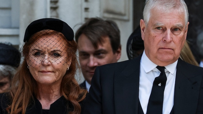 Thói quen tiệc tùng của Andrew từng khiến nhân viên hoàng gia tức giận