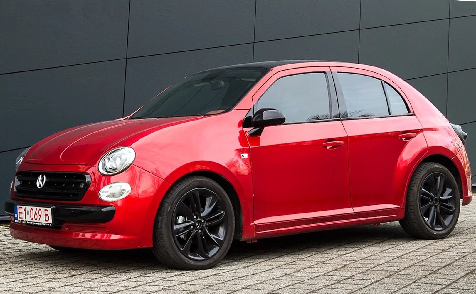 Nowa Syrena za 78 000 zł. Prototyp z numerem 001 czeka na właściciela