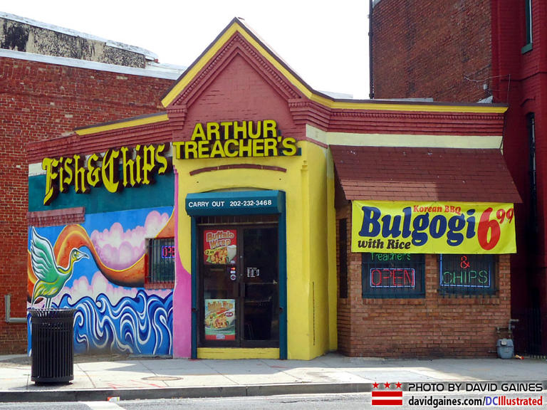10 Forgotten Fast-Food Chains in the U.S. That No Longer Exist