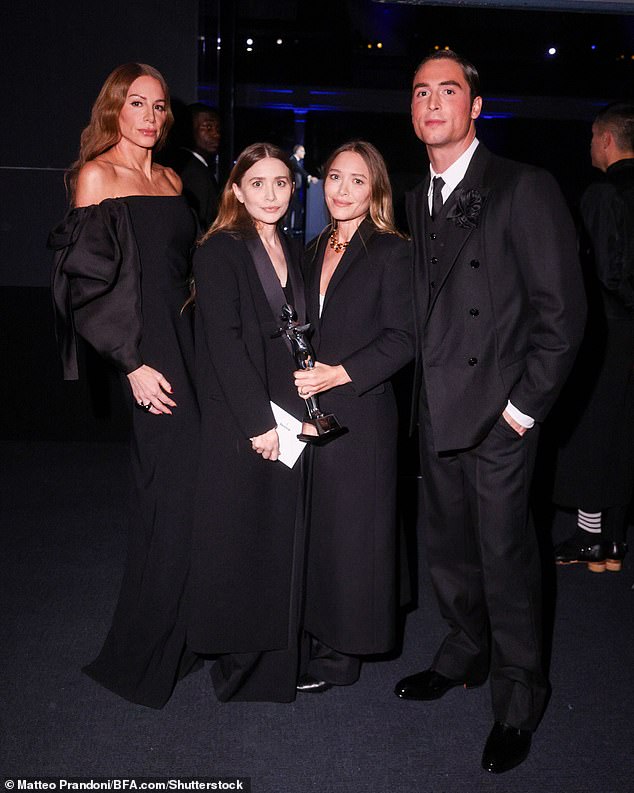 Mary-Kate and Ashley Olsen make a rare red carpet appearance together ...