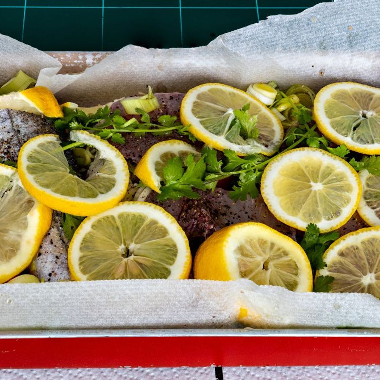 Vous devriez toujours mettre un citron dans le four pendant la cuisson ...