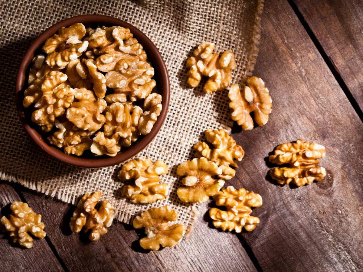 5 incredible benefits of eating walnuts