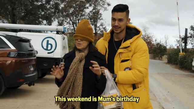 Reuniting My Mum With the Family She Hasn’t Seen in 20 Years