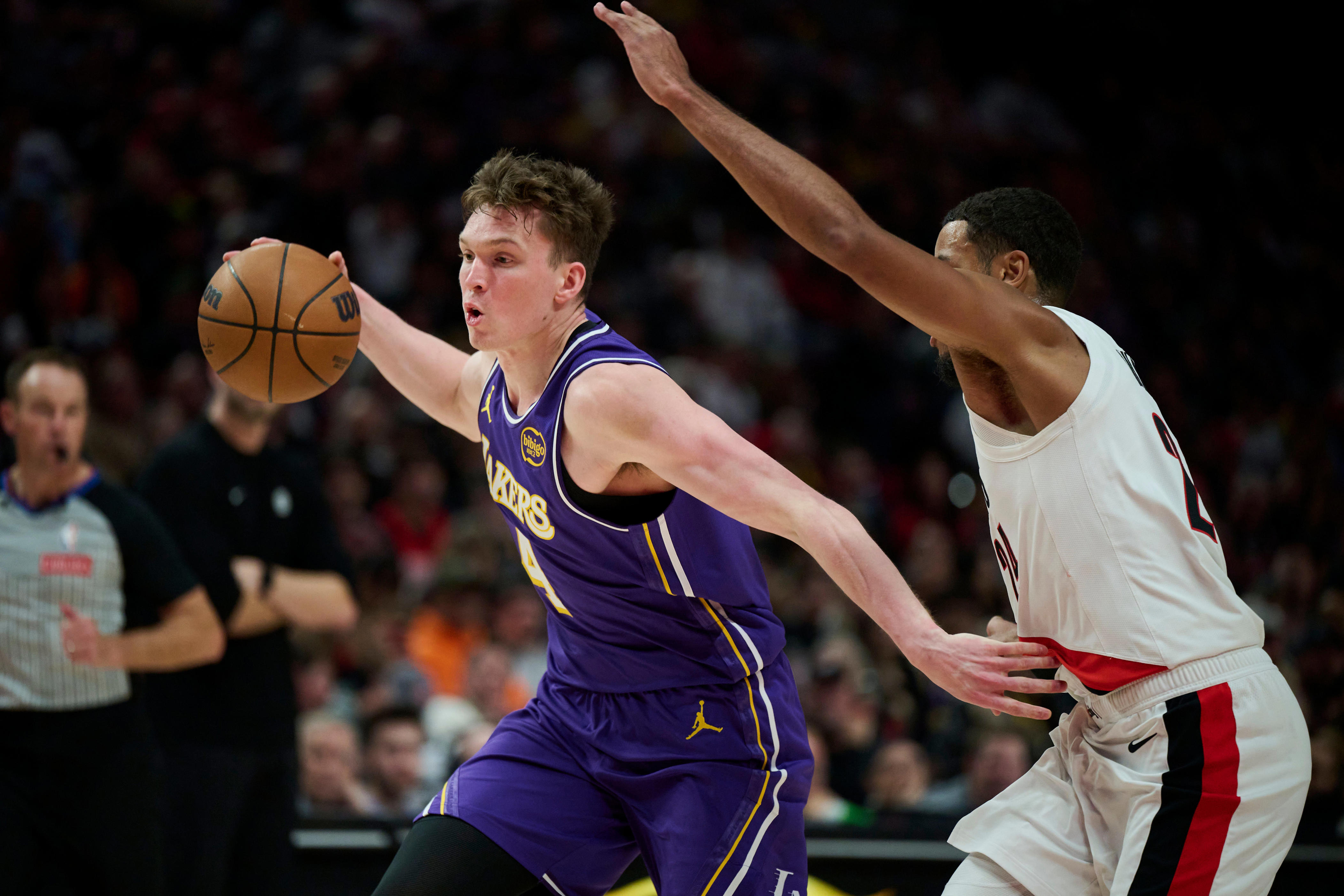 Dalton Knecht starts for Lakers in win at Portland