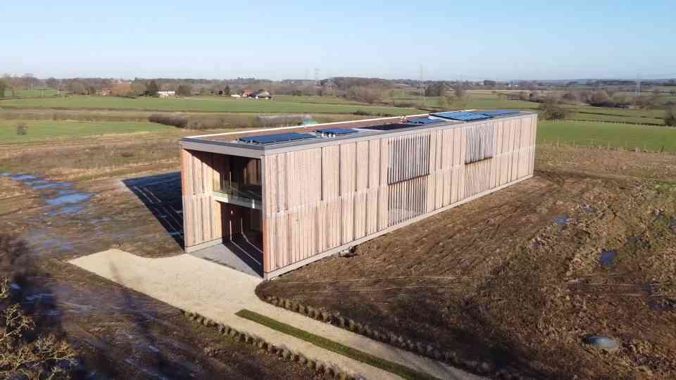Inside the famous £3,500,000 HEDGE HOUSE in Solihull, England