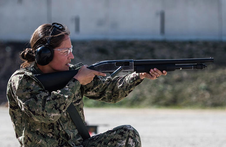 How shotgun weight and balance affect turkey hunting mobility