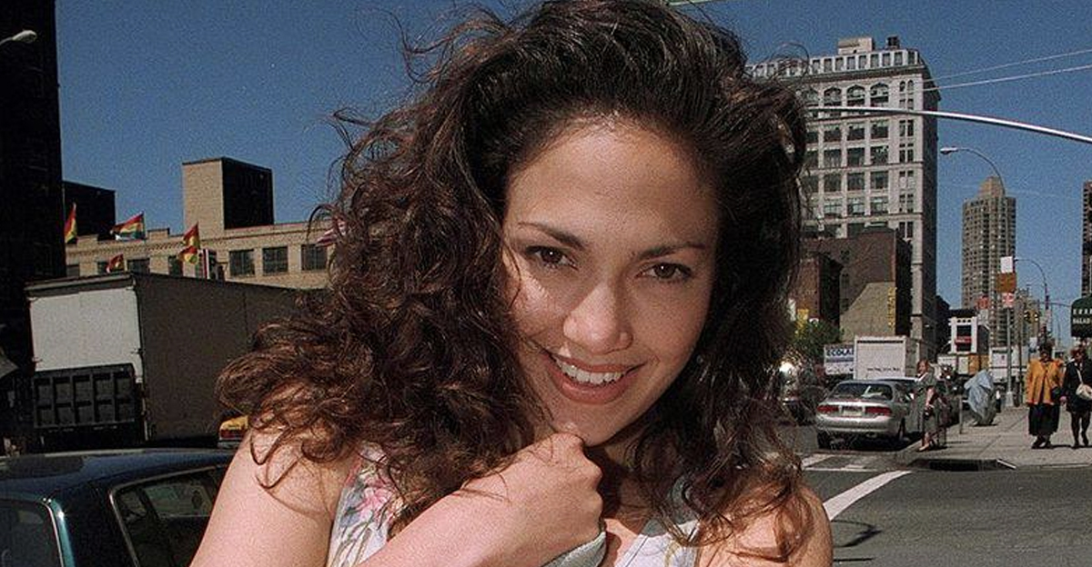 Nostalgic 90s Photos From When The World Made Sense
