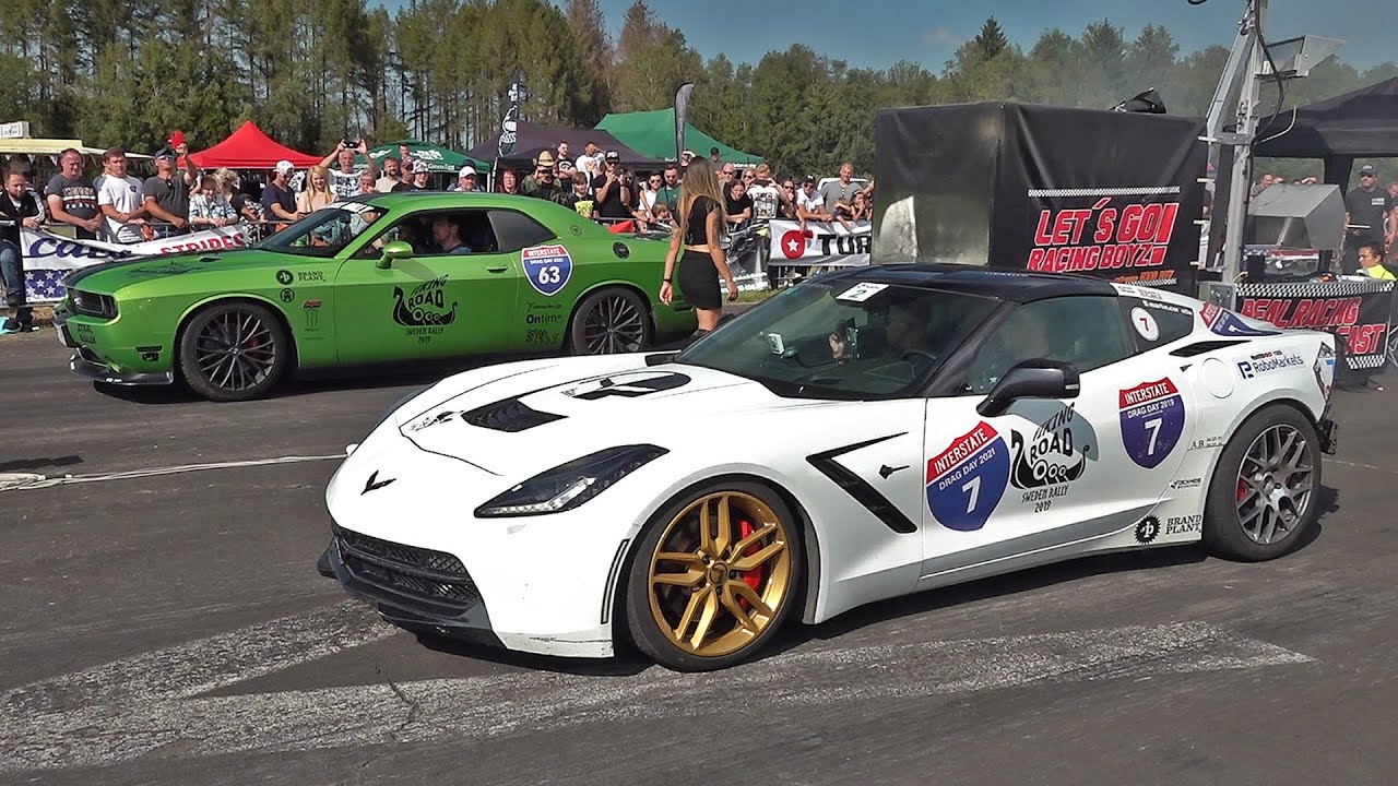 Corvette C7 vs Challenger SRT8 – Muscle Matchup!