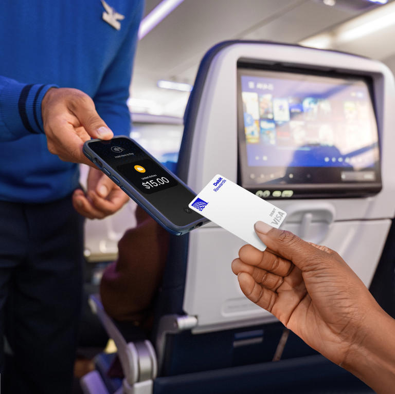 United Airlines Launches New Rewards Debit Card