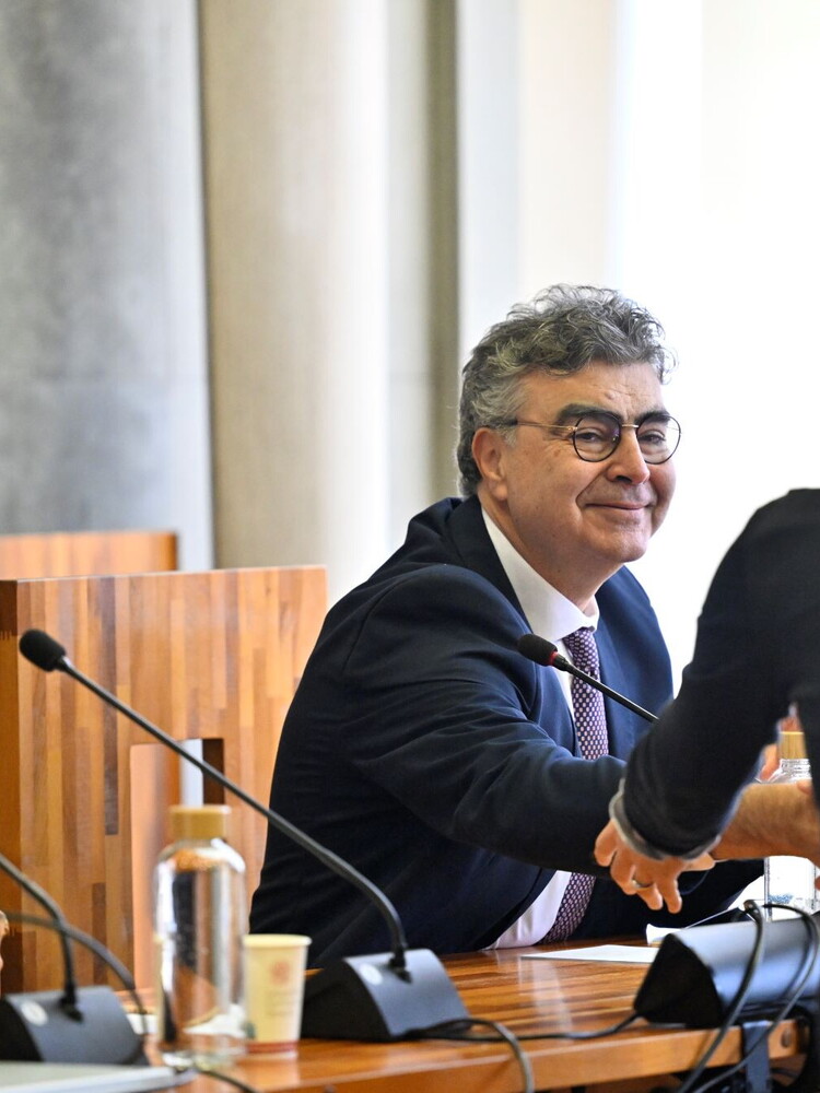 Fiano torna all'Università di Venezia dopo le contestazioni (e si commuove)