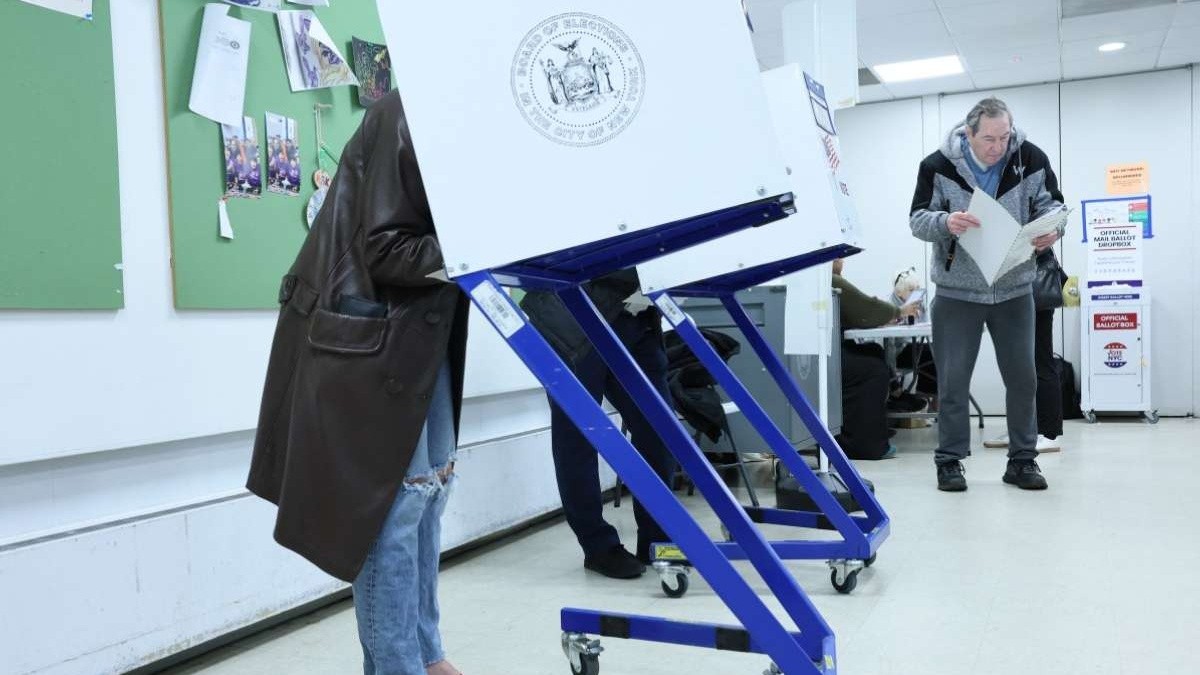 Election Day: Guide to States Voting Today, November 4th, and When the ...