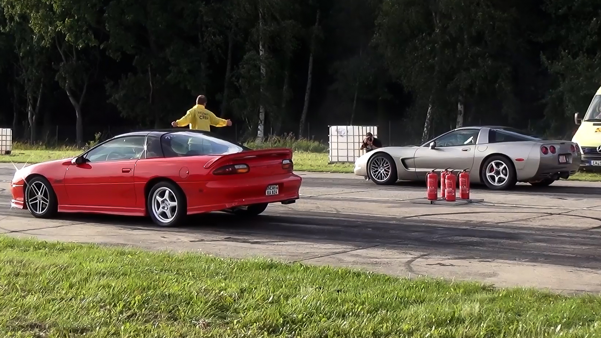 Which V8 Wins – Corvette Z06 or Camaro Z26?