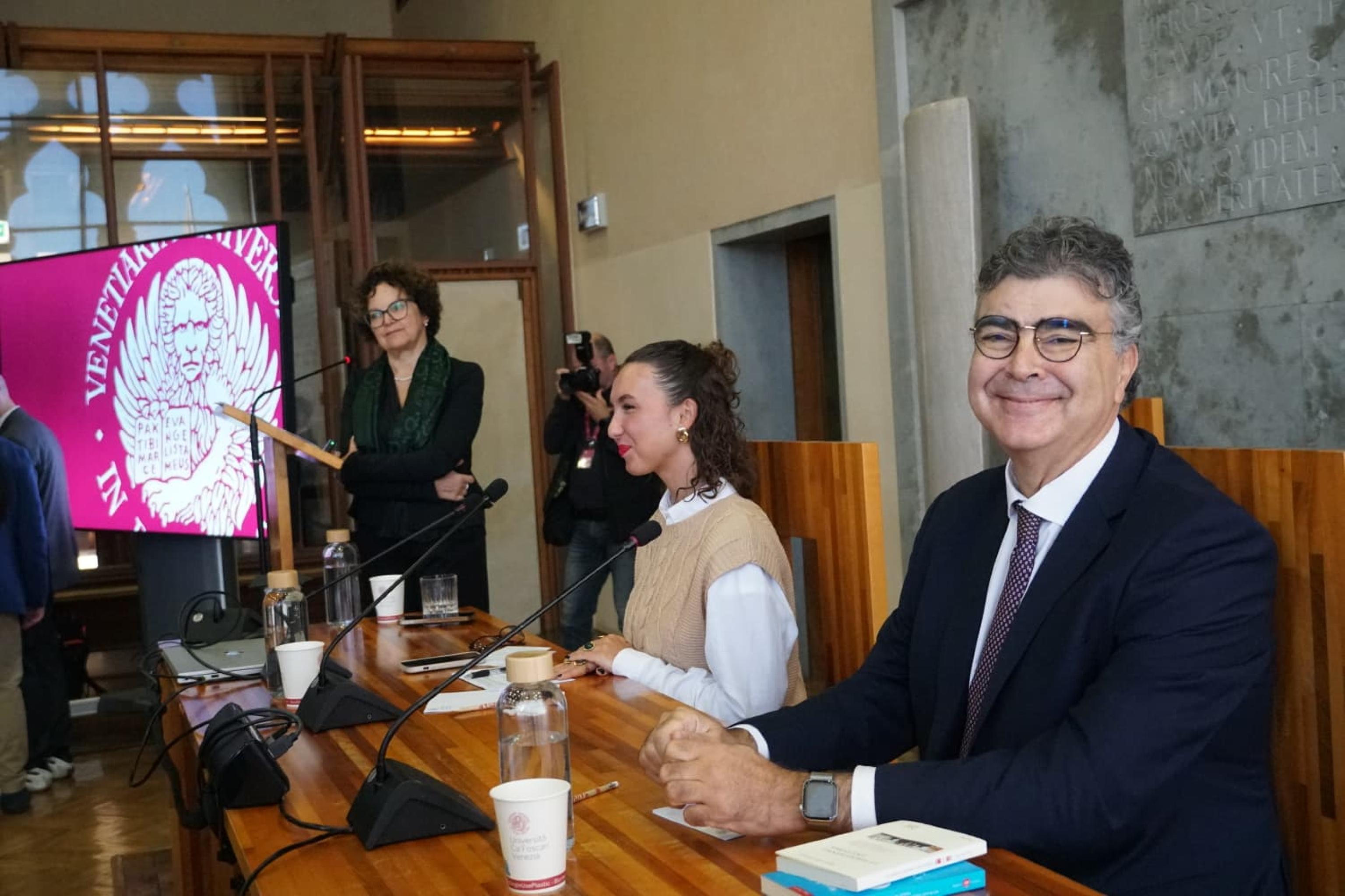 Fiano, a Gaza non è stato genocidio ma non importa la parola