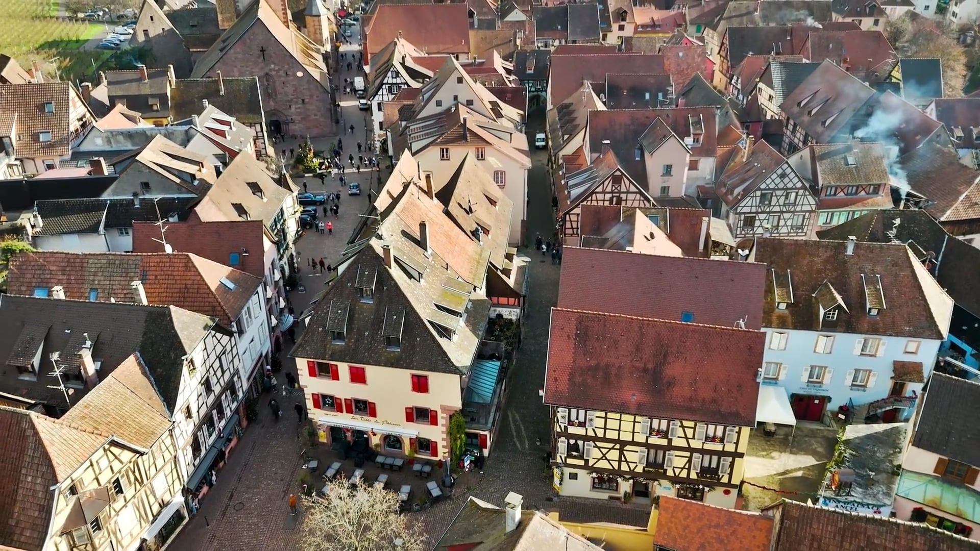 Drone Menemukan Kaysersberg: Kota Benteng yang Menakjubkan di Alsace