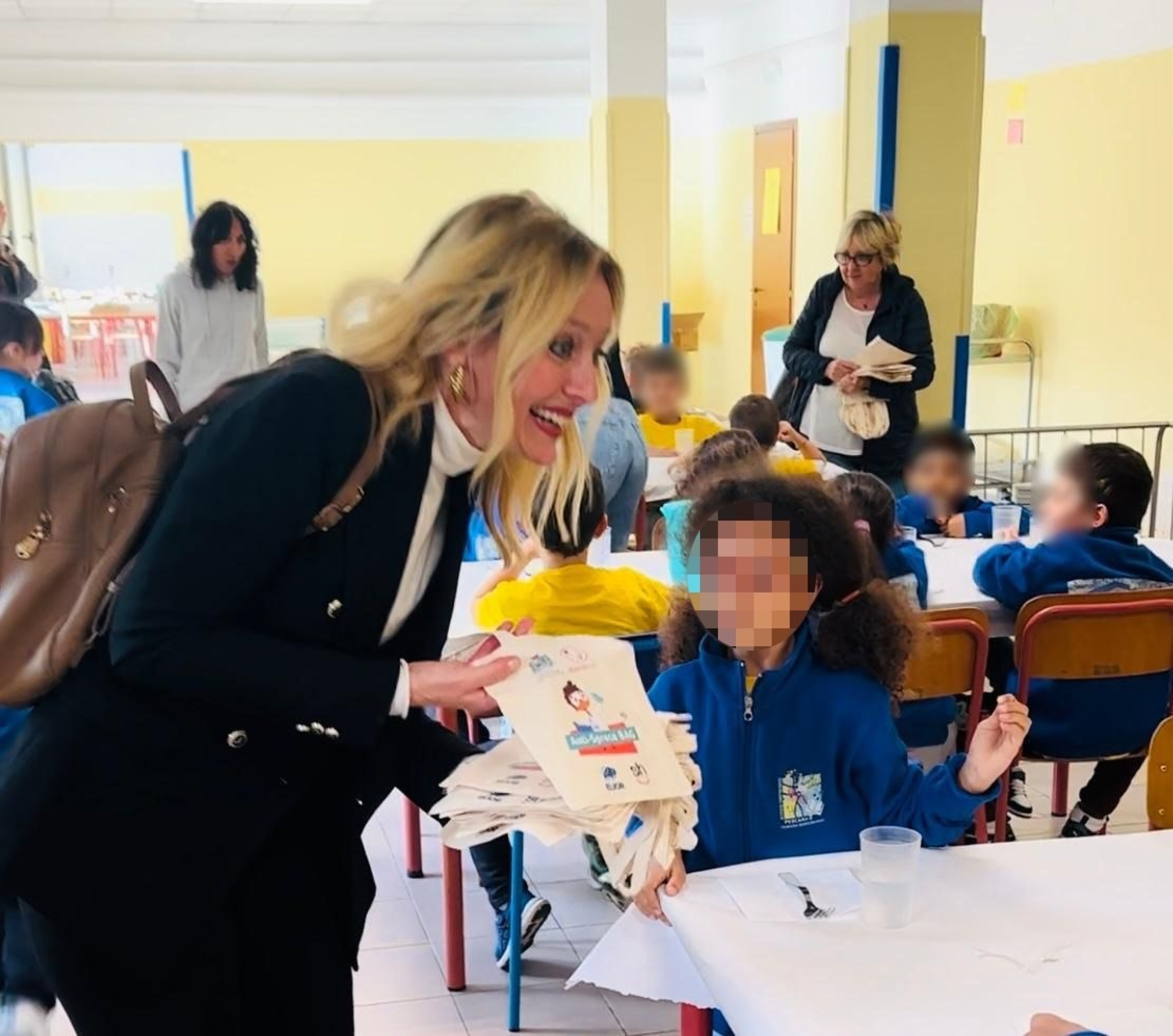 Mense scolastiche Pescara, Comune dona bag anti-spreco ai bimbi