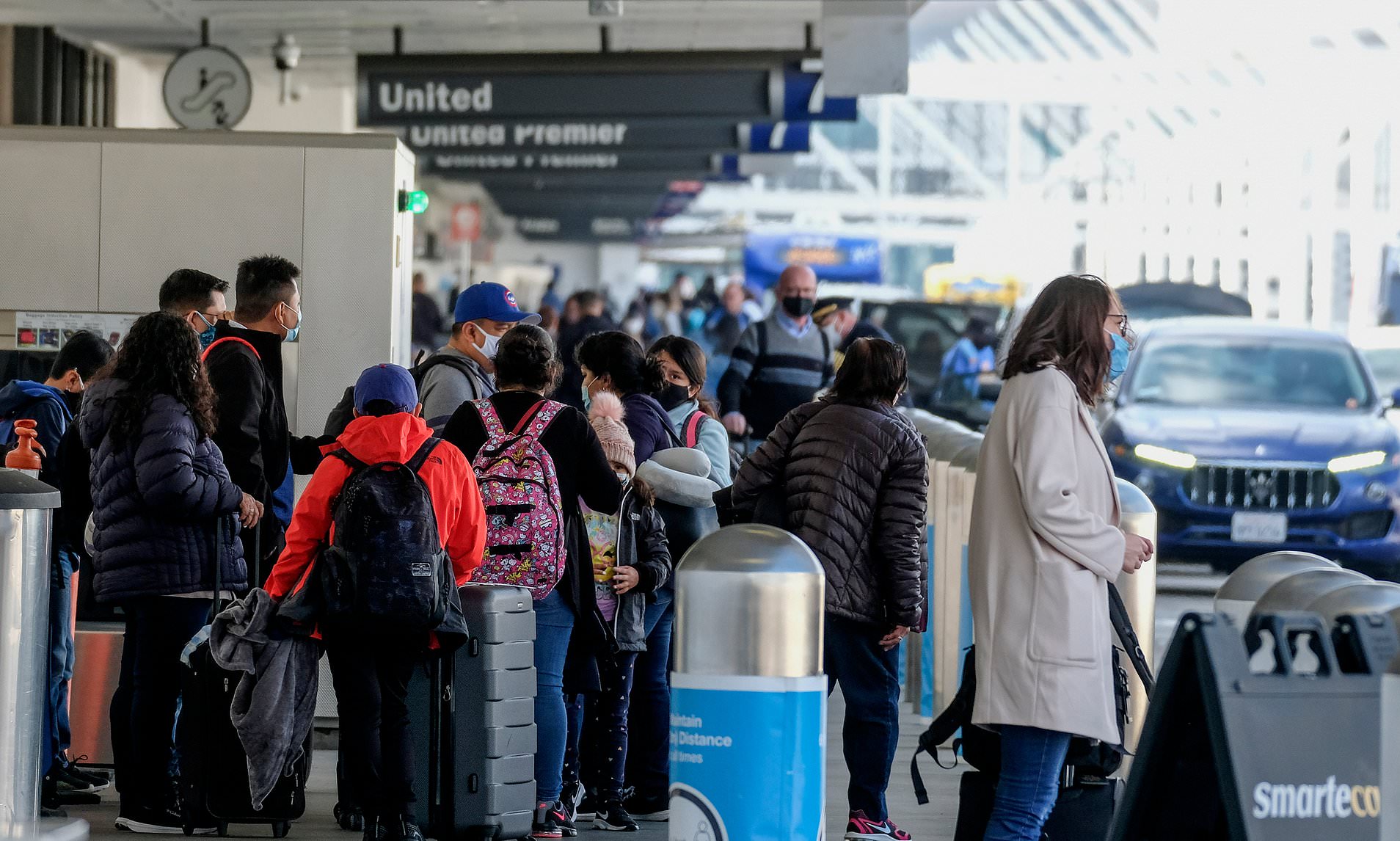 US faces 'Thanksgiving travel crisis' if government shutdown continues