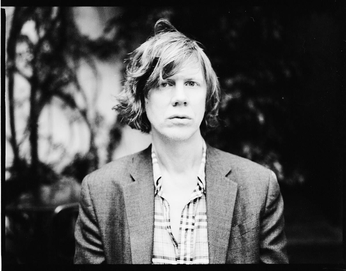 Go away with ... Thurston Moore