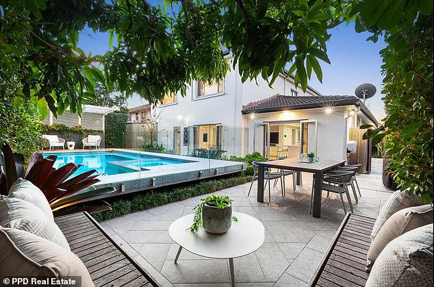 The Wiggles' Simon Pryce splashes out on $5.7 million two-storey house ...