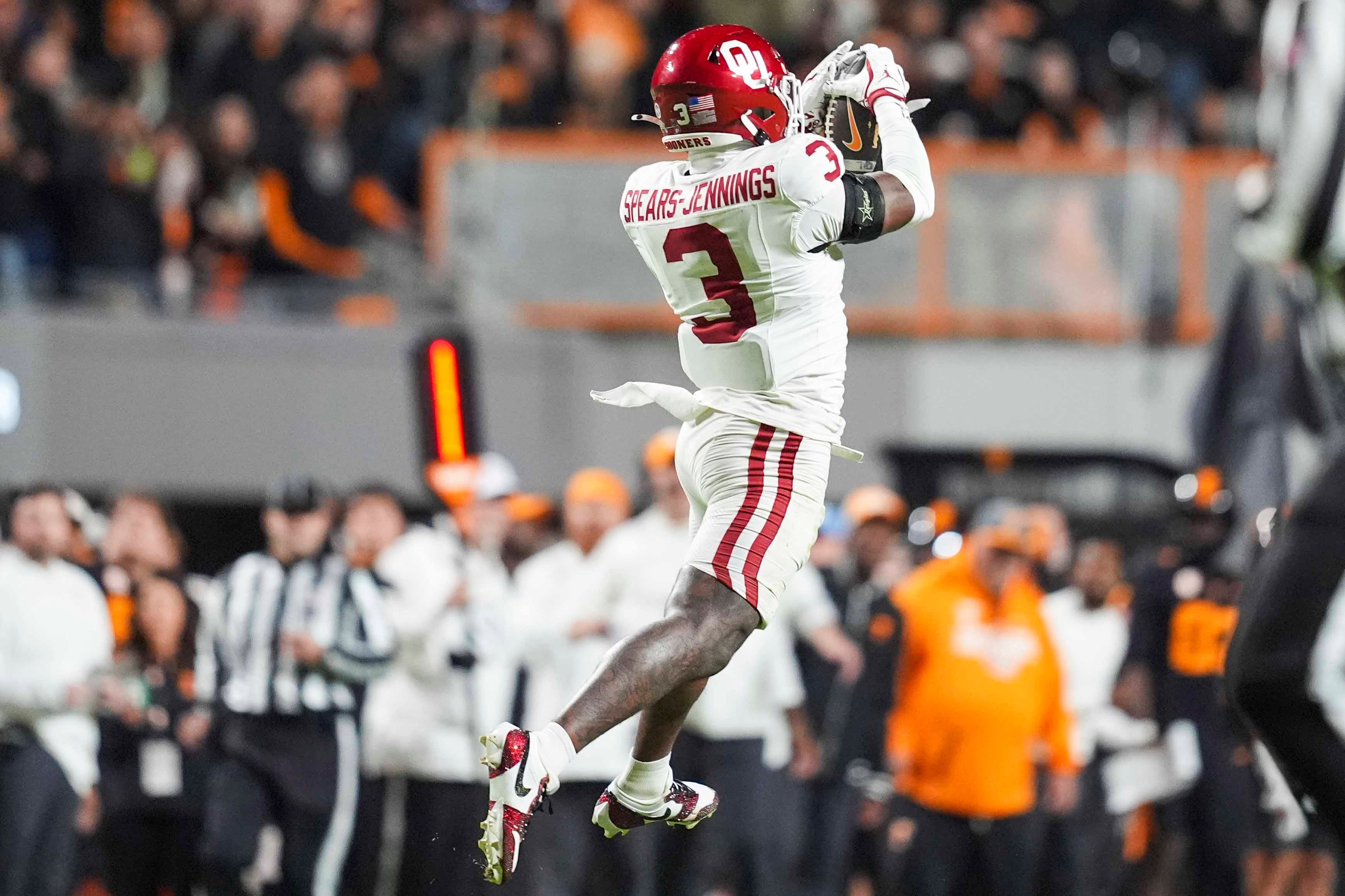 Oklahoma Sooners defender enters NFL draft