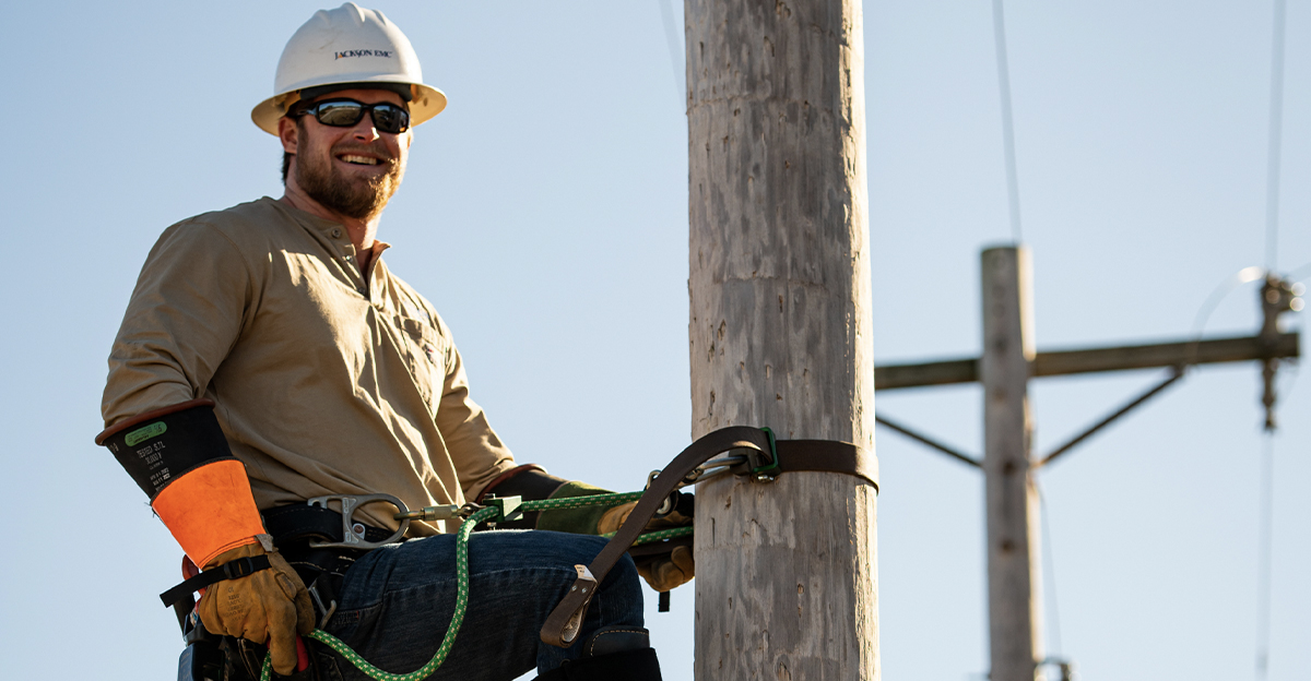 You don’t need a college degree to earn six figures as a lineman—but ...