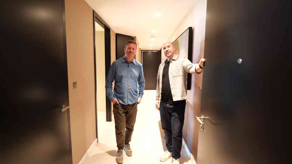 Inside a £2,950,000 Modern Central London Apartment With Shard & London ...
