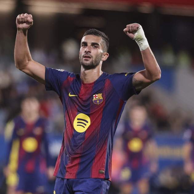 Ferran Torres incendia la red, posible nueva novia vista en la grada ...