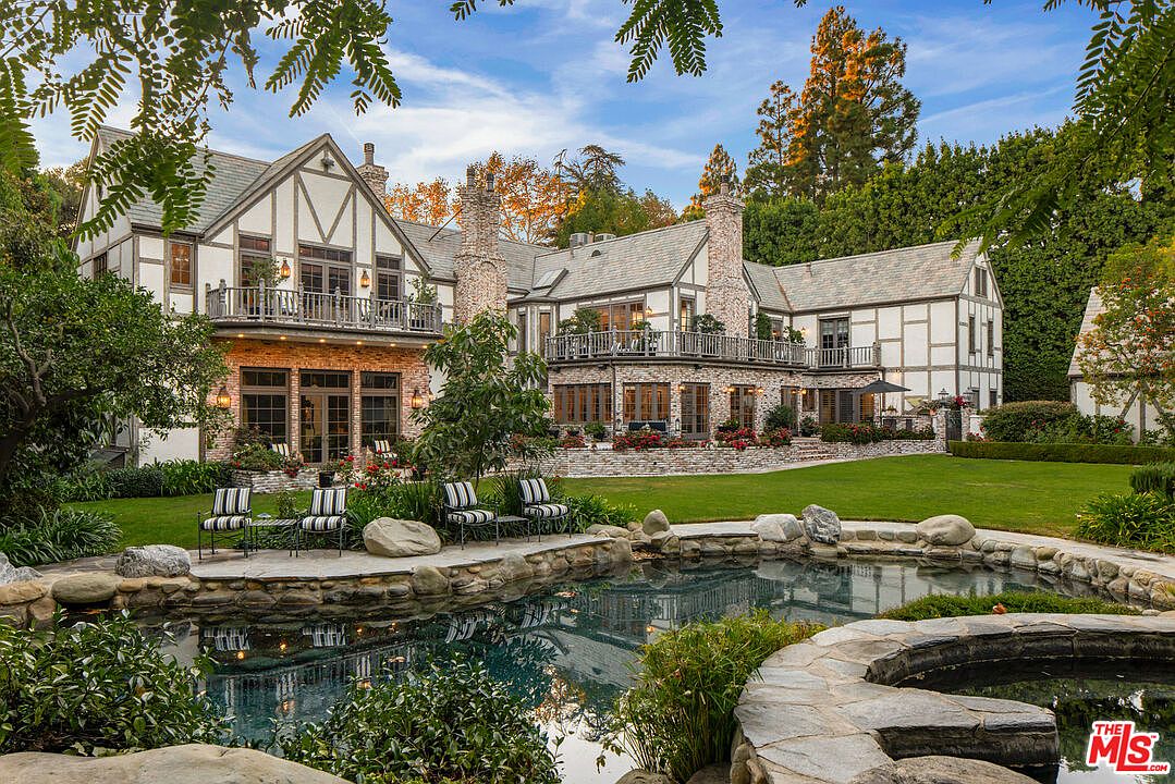 1923 Tudor-Style Estate in California: Family Retreat Once Owned by ...
