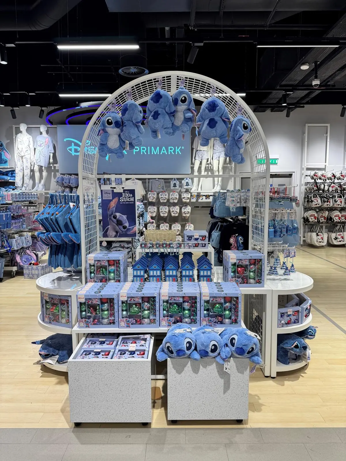 Primark inaugura a Parigi un nuovo shop-in-shop Disney