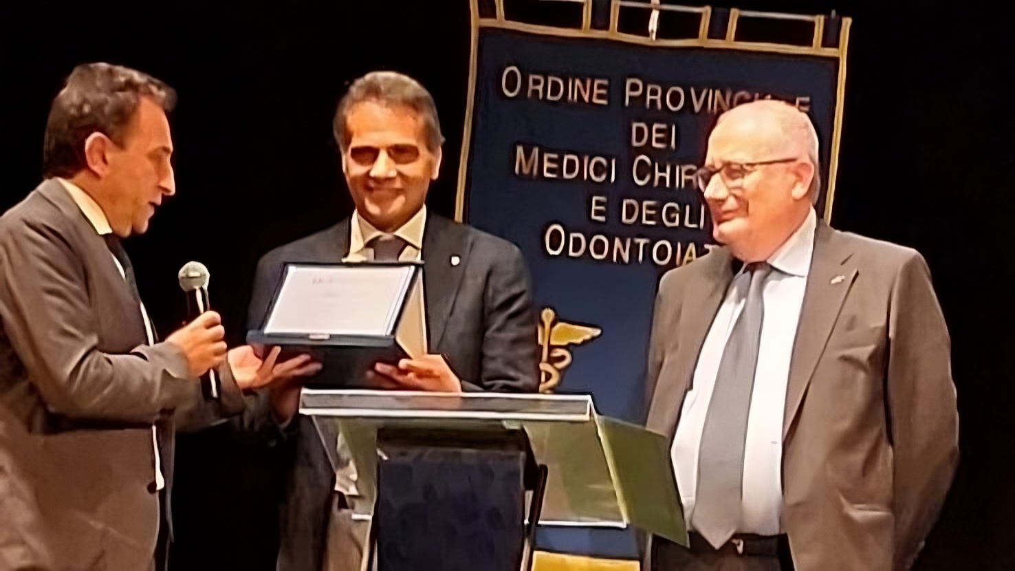 ECCELLENZA NAPOLETANA. Encomio al medico del Pascale: per la sua ...