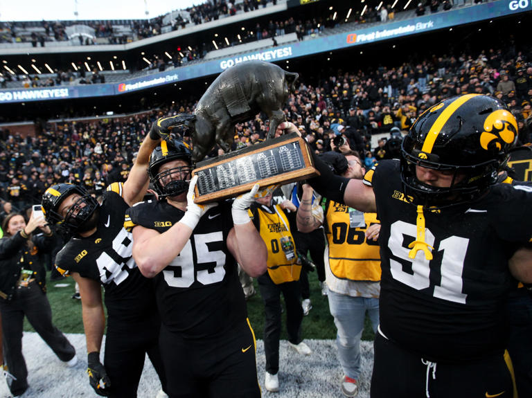 Iowa lands as first team out of latest AP Top 25 College Football Poll