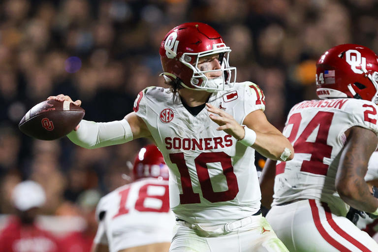 Oklahoma jumps nine spots in USA TODAY's re-rank of every FBS team